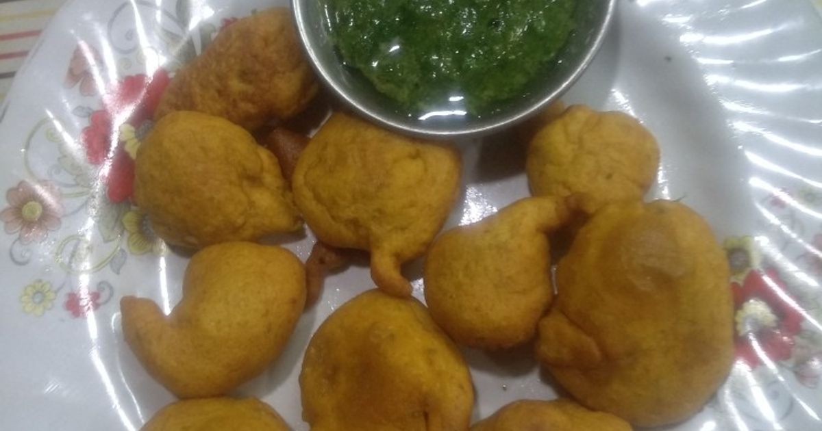 बेसन के पकोड़े (Besan Ke Pakode Recipe In Hindi) रेसिपी बनाने की विधि ...