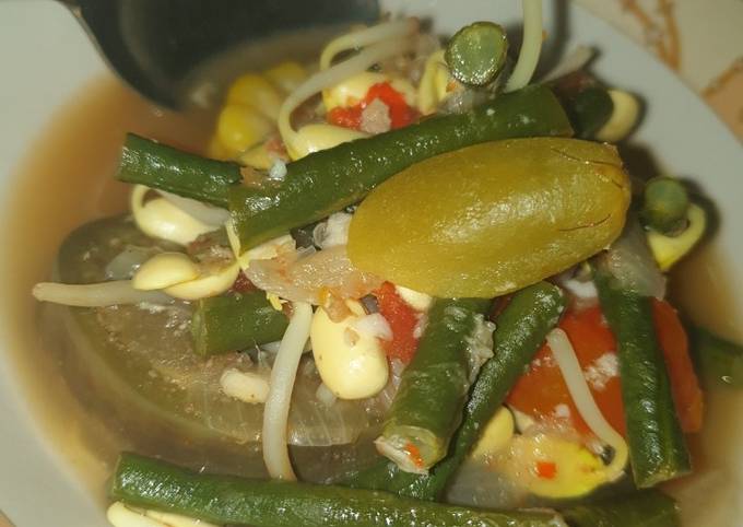 Resep Sayur Asem Sunda Bahan alakadarnya oleh Aquidah Dinda Sari - Cookpad