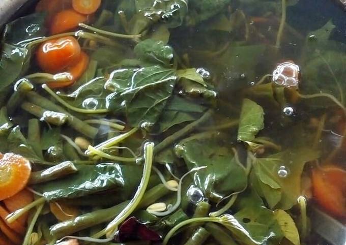 Resep Sayur bening daun telo rambat oleh Anis_ Jingga - Cookpad
