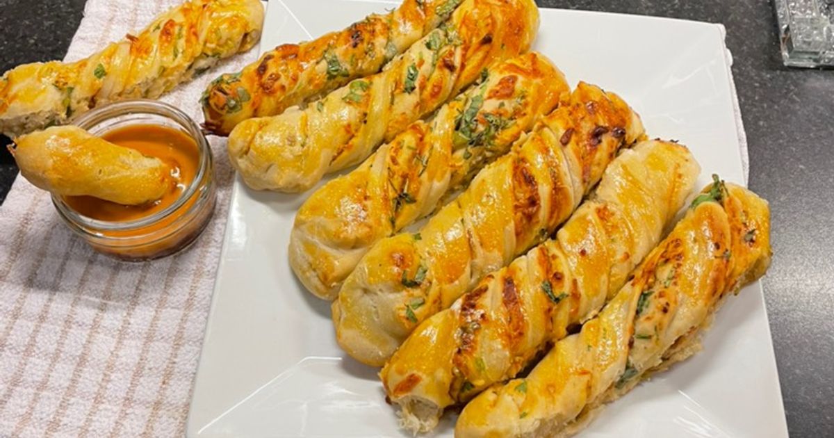 Twisted Pizza: Recipe by Lubna’s Kitchen - Cookpad