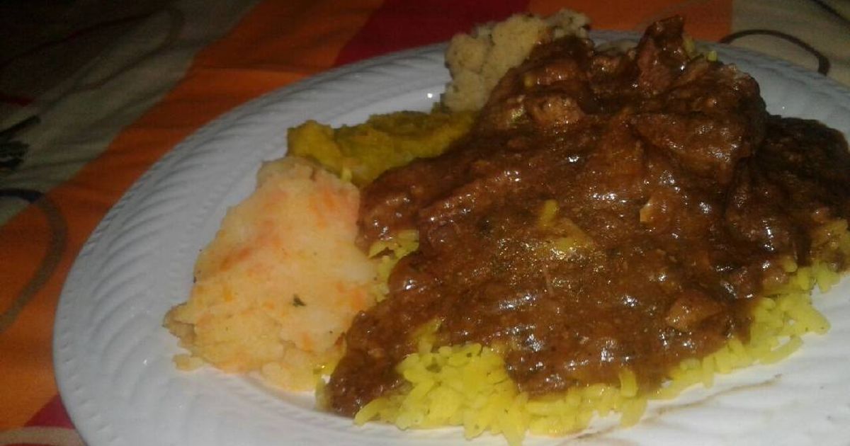 Tasty Beef Stew Marinated With Amasi Recipe by Manxumalo Sokhaya - Cookpad