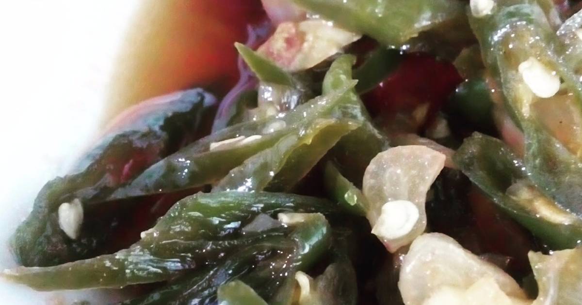 Resep Oseng-oseng lombok ijo (oseng cabe hijau) oleh Vheny - Cookpad