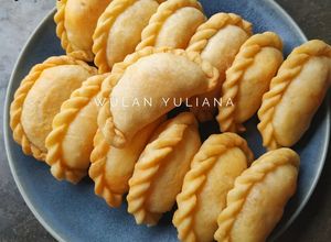 Resep pastel sayur renyah tahan lama rumahan enak dan mudah - Cookpad