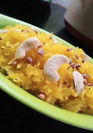 Sweet Yellow Rice (Meethe Peele Chawal) Recipe by deepikasaraswat