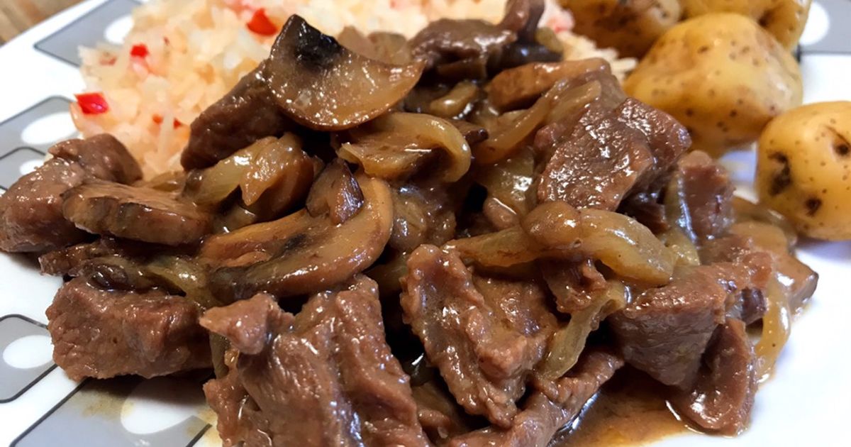 Strogonoff De Carne Receta de Cristina Alexandra - Cookpad