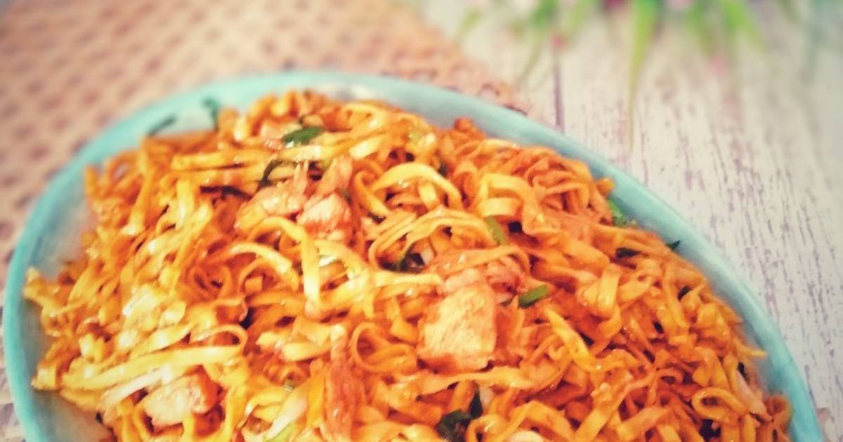 Resipi Mee Sanggul Goreng Simple oleh Norashikin Rahmat - Cookpad