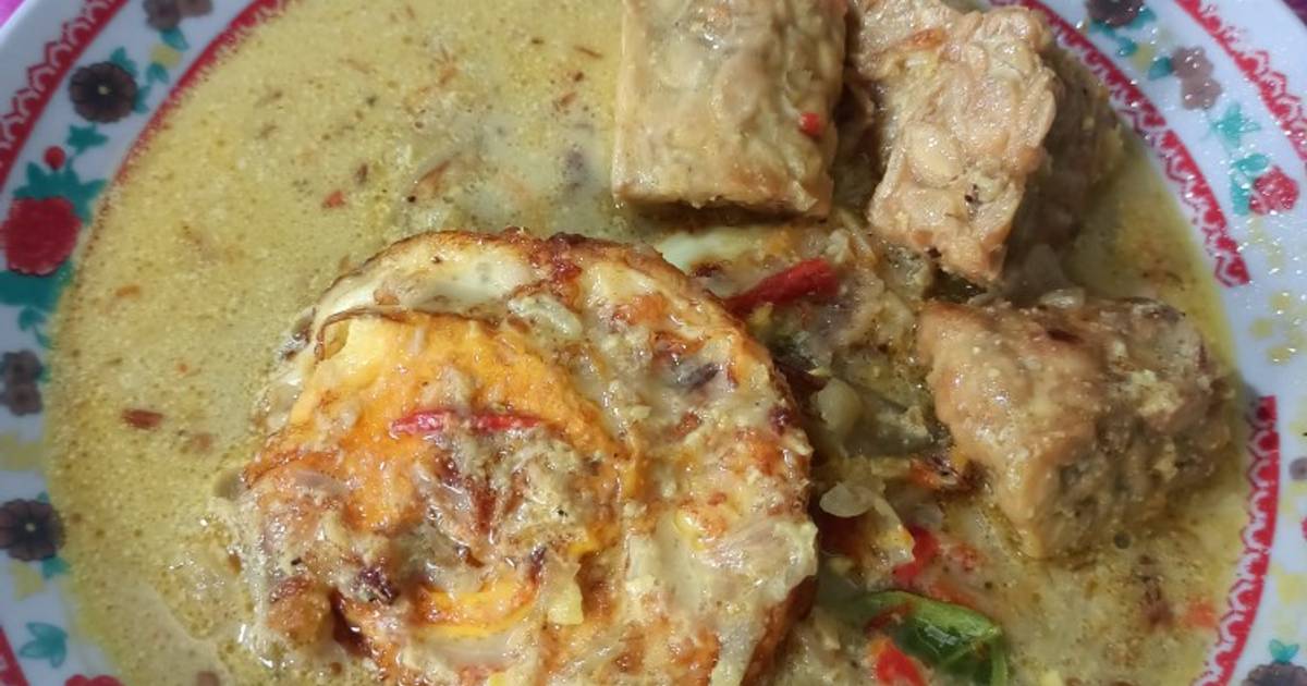 Resep Lodeh telur ceplok dan tempe oleh Ny Trianto - Cookpad