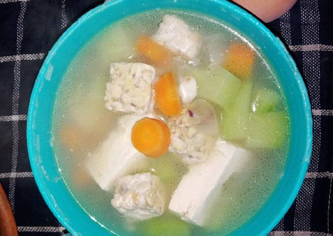 Resep Sayur Bening Labu Siam + Tahu Tempe oleh Andri Figiarti - Cookpad