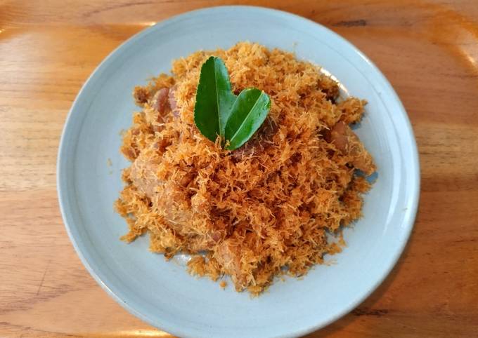 Resep Serundeng Daging Sapi oleh Ummu Salma Muhammad - Cookpad