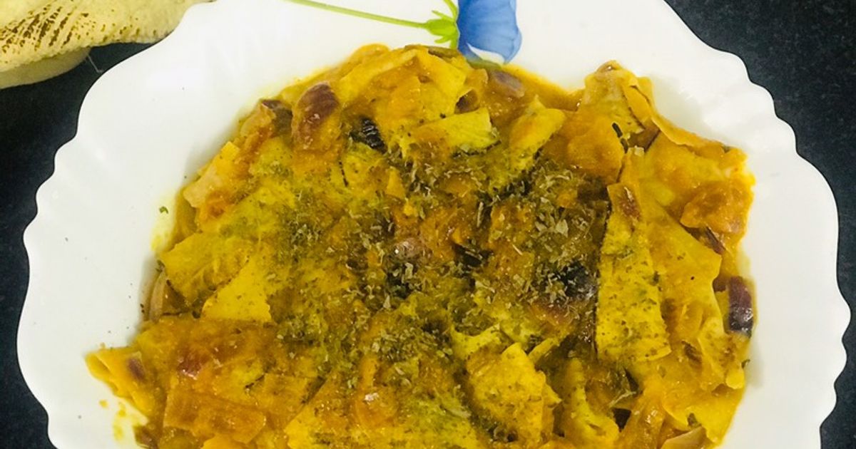 Rajasthani Papad Pyaz In Gravy Recipe by Rashmi Kapil Garg - Cookpad