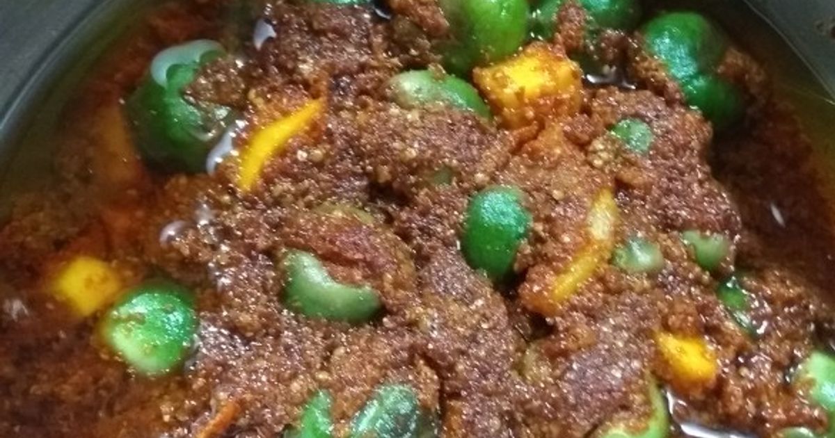Gunda Keri Aachar (Glue Berry And Mango Pickle) Recipe by Suvas Shah ...
