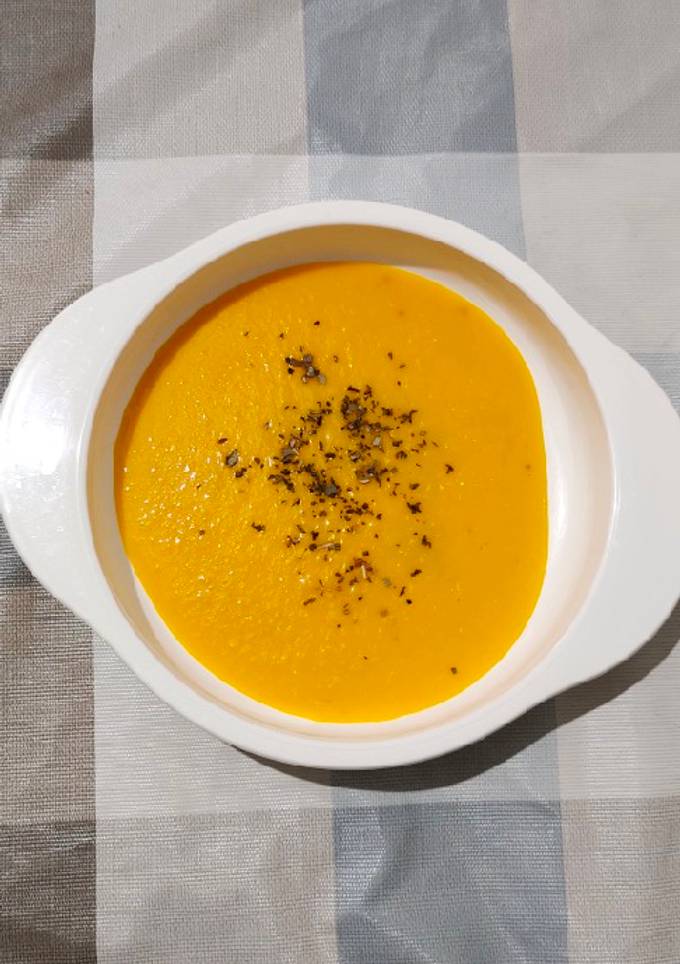 Resep Sup Labu (Pumpkin soup) simpel cuma 4 bahan oleh Tirsa Yohanes ...