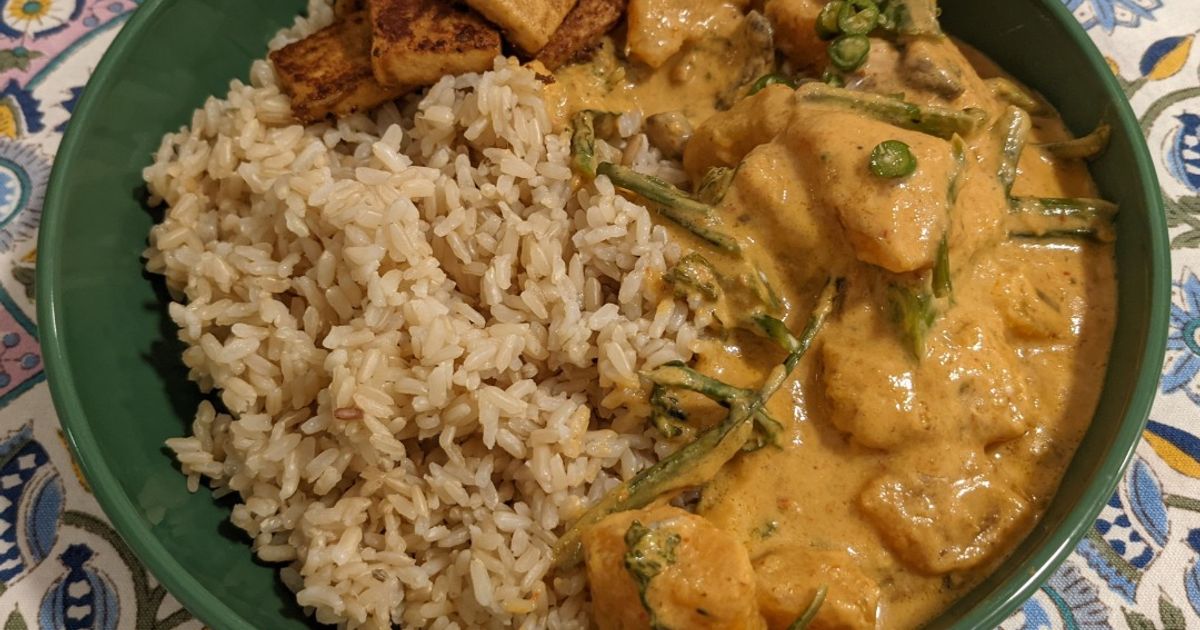 Easy Thai Red Curry Recipe by Sammy_veg