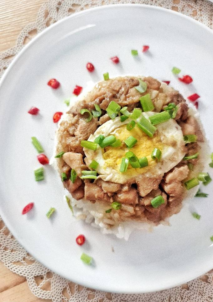 Resep Nasi Tim Telur dan Ayam oleh aniesaryono - Cookpad