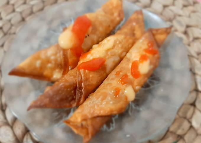 Resep Pangsit Isi Srundeng oleh Dwi Rahayu - Cookpad