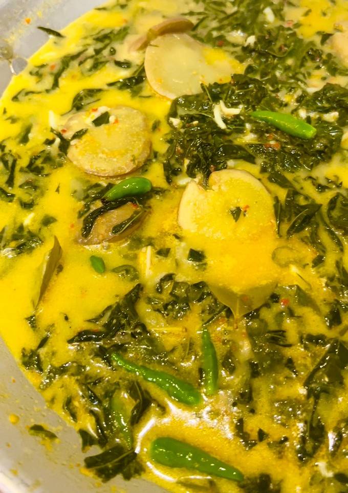 Resep Gulai Daun Singkong Teri Jengkol oleh Sisi's Kitch ️ - Cookpad