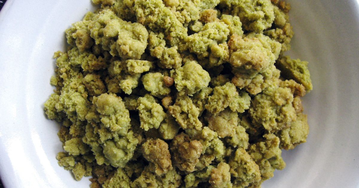 Matcha Crumble Recipe by Hiroko Liston - Cookpad