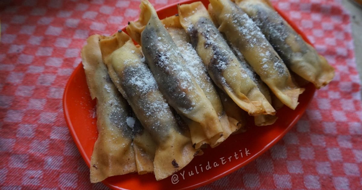 Resep Piscok A.K.A Banana Spring Roll Cocolate oleh yulidaertik - Cookpad