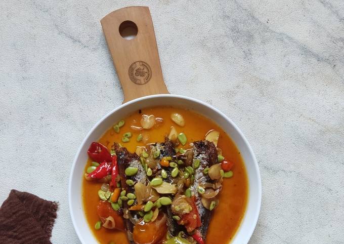 Resep Ikan Pindang Masak Lamtoro Oleh Indah Kurniasari Cookpad