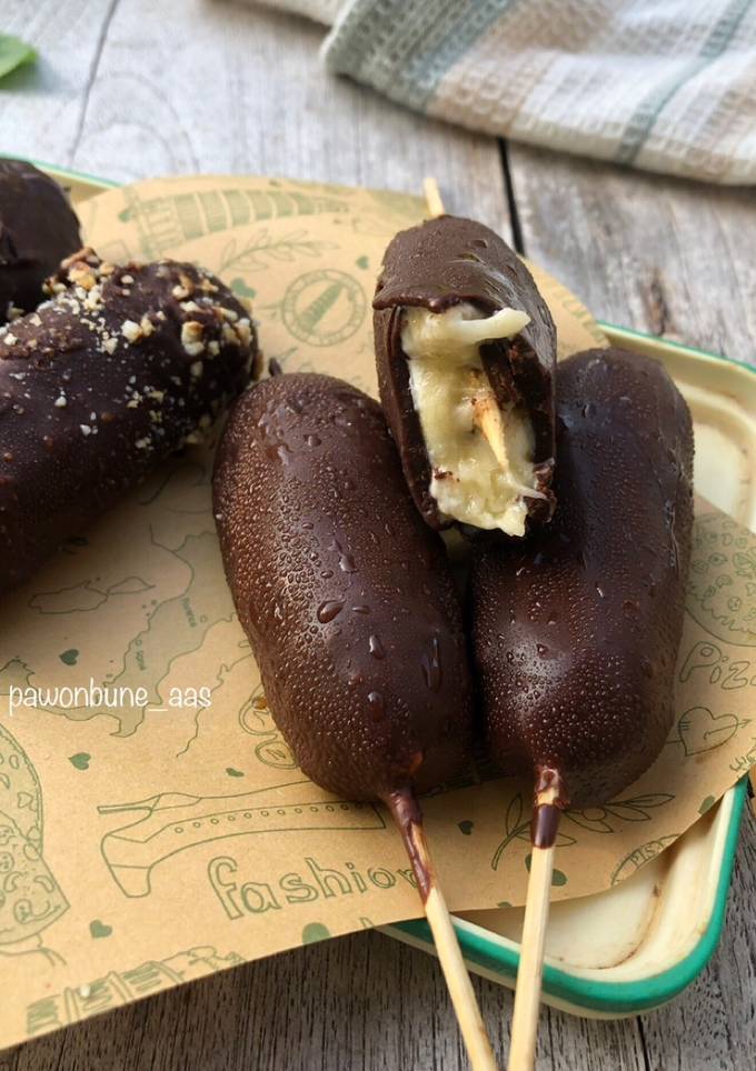 Resep Es Kul Kul Pisang Coklat (Magnum KW) oleh pawonbune_aas - Cookpad