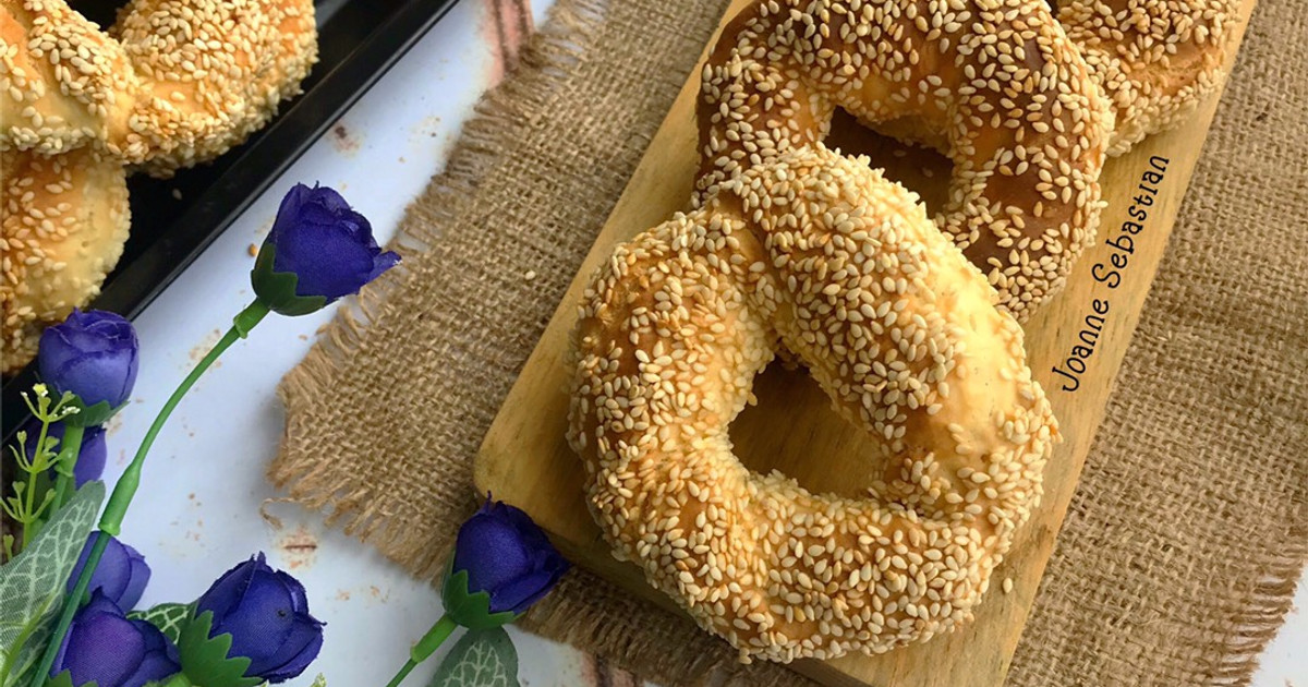 Resep Simit Turkish Sesame Pretzel Bread oleh Joanne Sebastian - Cookpad