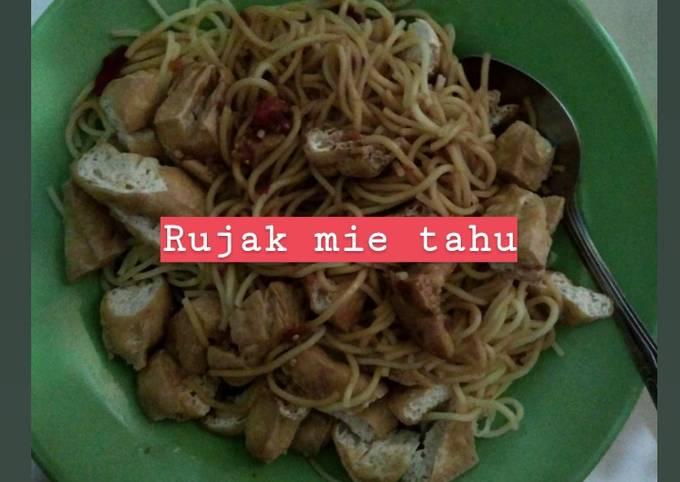 Resep Rujak mie tahu oleh Anggiani Cahyati - Cookpad