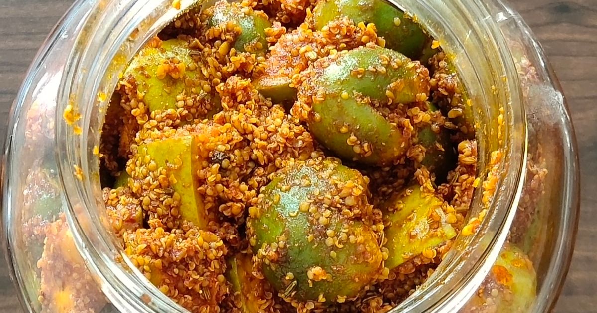 Aarti Suba Adatiya દ્વારા રેસીપી ગુંદા કેરી નું ખાટું અથાણું (Gunda ...