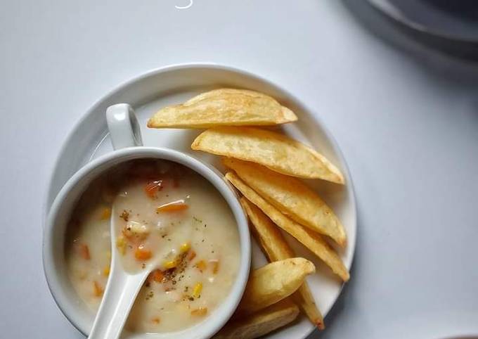 Resep Creamy Chicken Soup oleh Pergianty Wiken - Cookpad