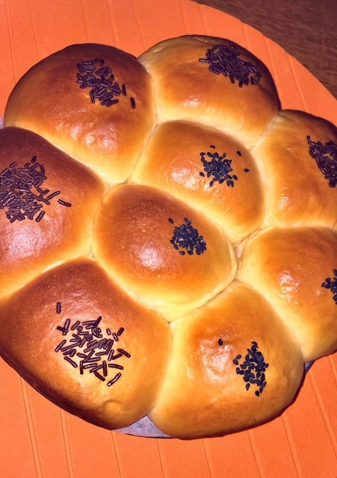 Resep Soft Milk Bun (Roti Susu Empuk) oleh Stella Maria - Cookpad