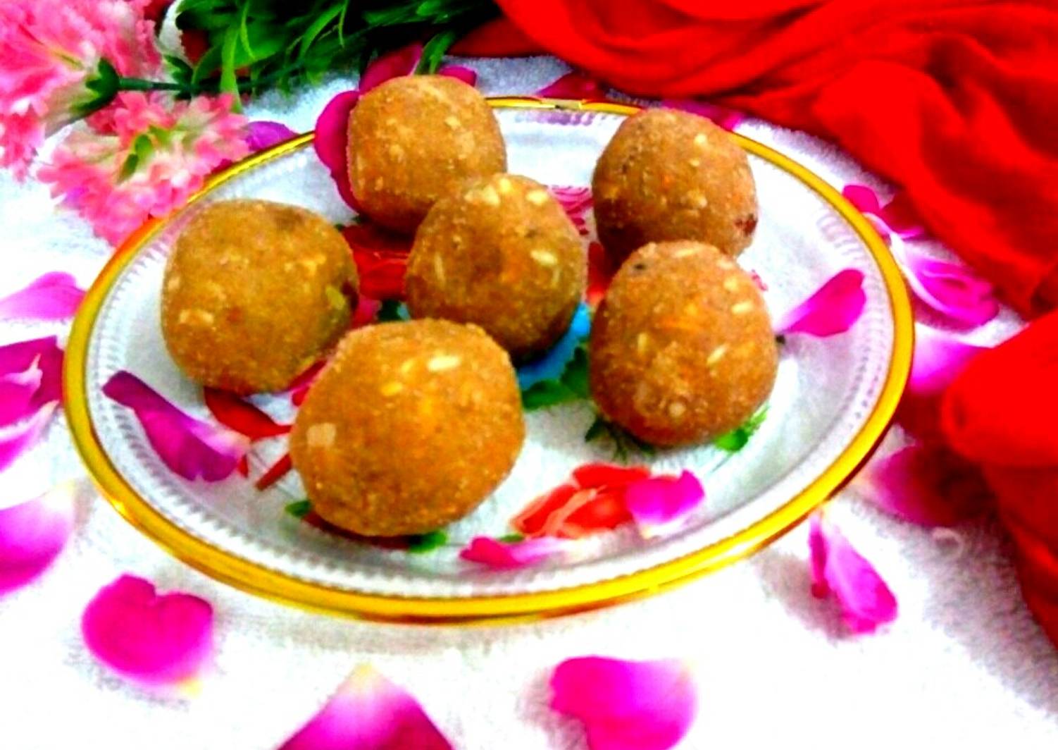 Rawa Aata Ladoo Recipe By Neha Dua Cookpad