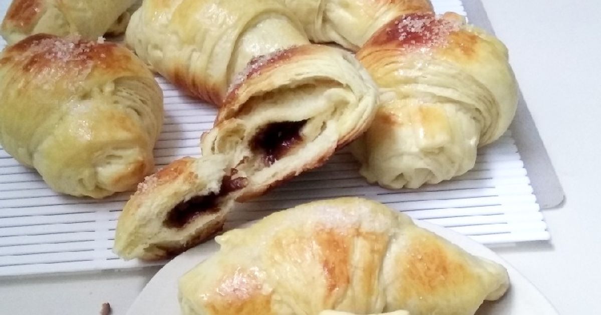 Resep Croissant Bread Chocochips Sugar (Eggless) oleh DEWI SARASWATI ...