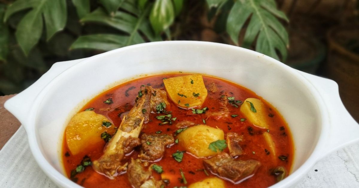 Beef Aloo Gosht Recipe by Rehana Wasim - Cookpad