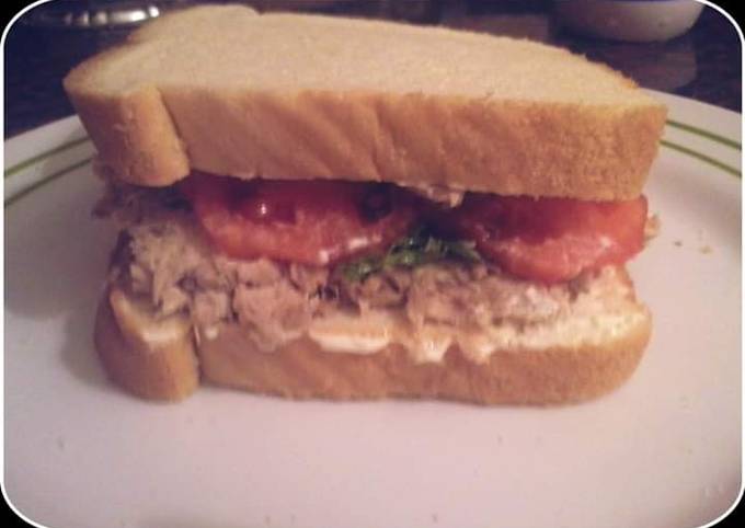 Sándwich de atún Receta de Dulce y Salado Agrippina - Cookpad