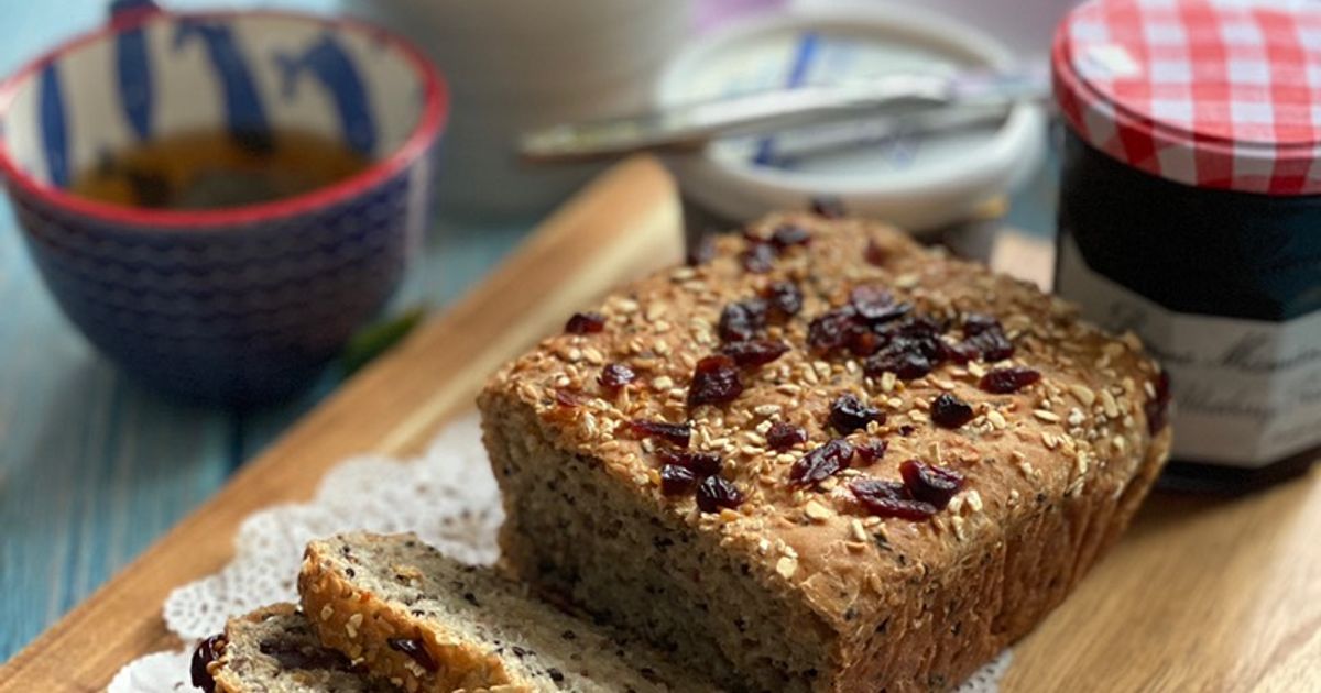 Healthy Oat And Seeds Loaf Recipe by purple_acied - Cookpad