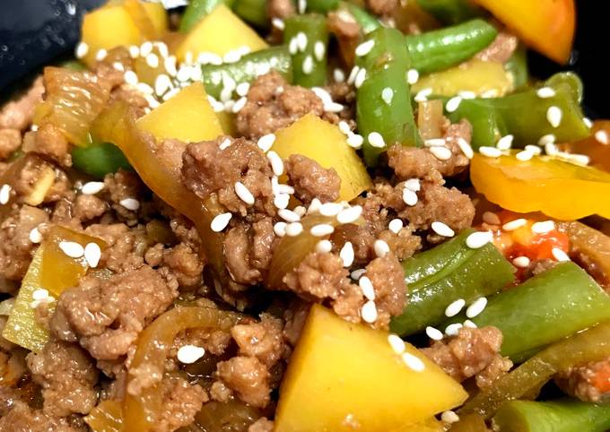 Resep Semur Daging Giling, Kentang, Buncis oleh Euis Amalia - Cookpad