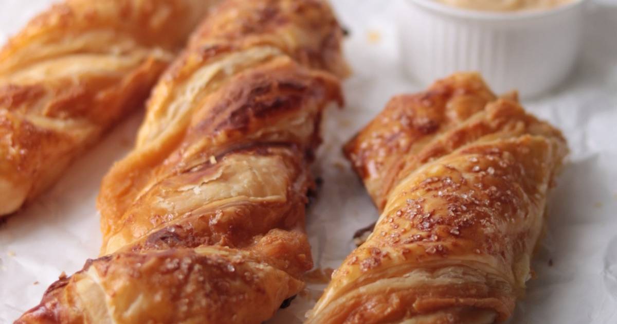 Resep Torsade With Salted Egg Filling oleh Hes Hidayat - Cookpad