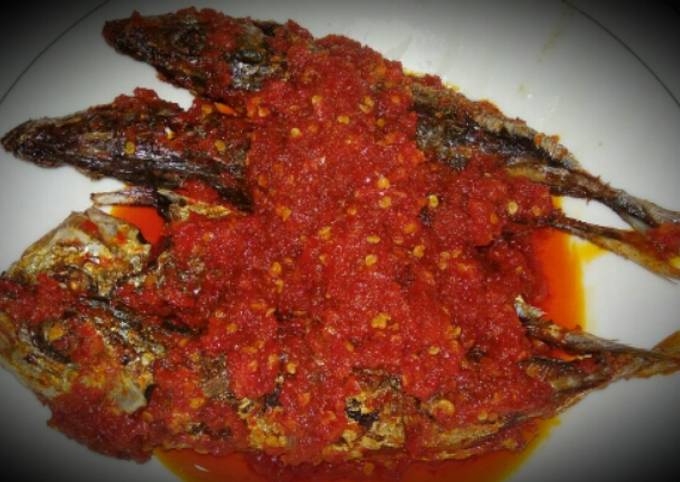 Resep Ikan Goreng Balado oleh Sinta Oktavia - Cookpad