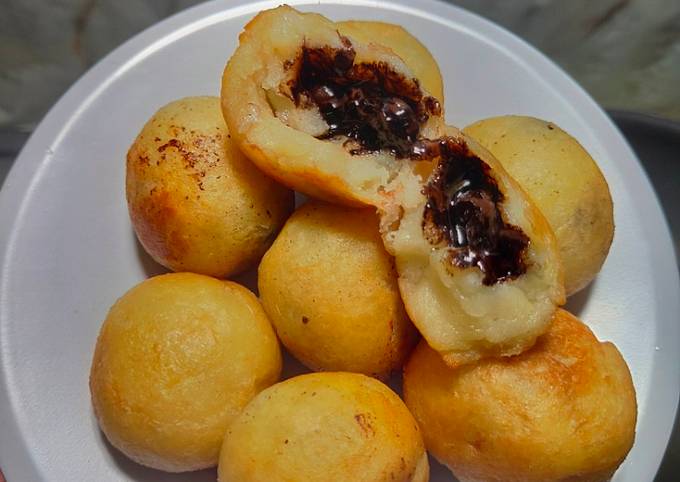 Resep Bola-bola coklat lumer oleh Mak Riska - Cookpad Resep Bola-bola coklat lumer oleh Mak Riska - Cookpad