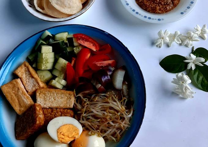 Resep Pecel 7T oleh HerlinaCs Lim - Cookpad