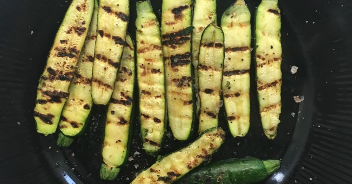 Zesty Grilled Baby Marrows Recipe by Dominique Solomon - Cookpad