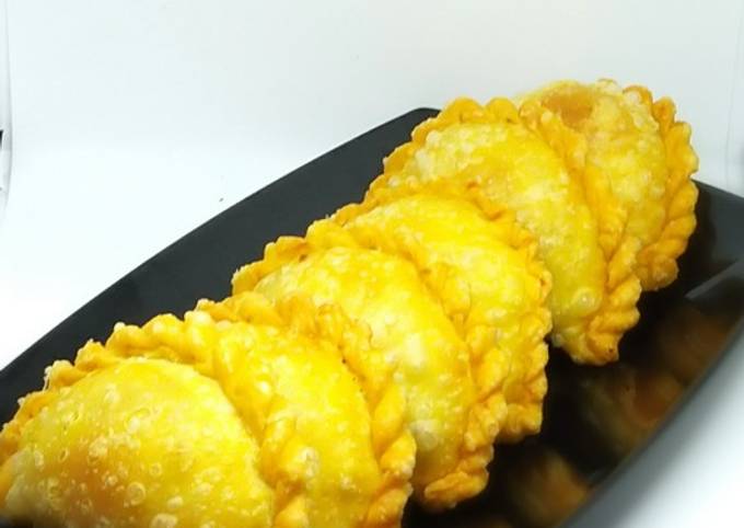 Resep Pastel Renyah oleh RatnaFe - Cookpad