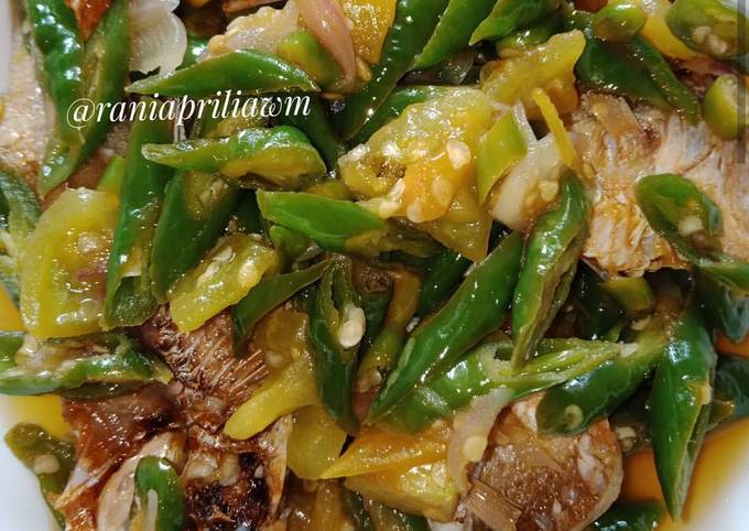 Resep Ikan asin cabe ijo oleh Rani Aprilia - Cookpad
