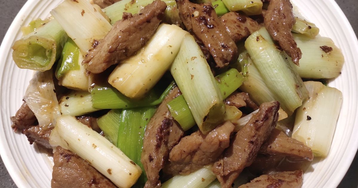 Stir Fried Beef With Leeks Recipe by Meme - Cookpad