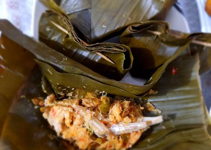 Resep Botok teri tempe mlanding(pete china) oleh Emiwati - Cookpad