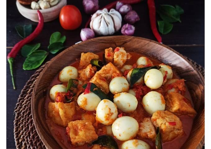 Resep Telur Puyuh + Tahu Bumbu Rujak oleh Lilis Nur - Cookpad