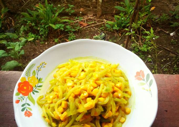 Resep Oseng labu Siam jagung bumbu kuning oleh Annisa sr - Cookpad