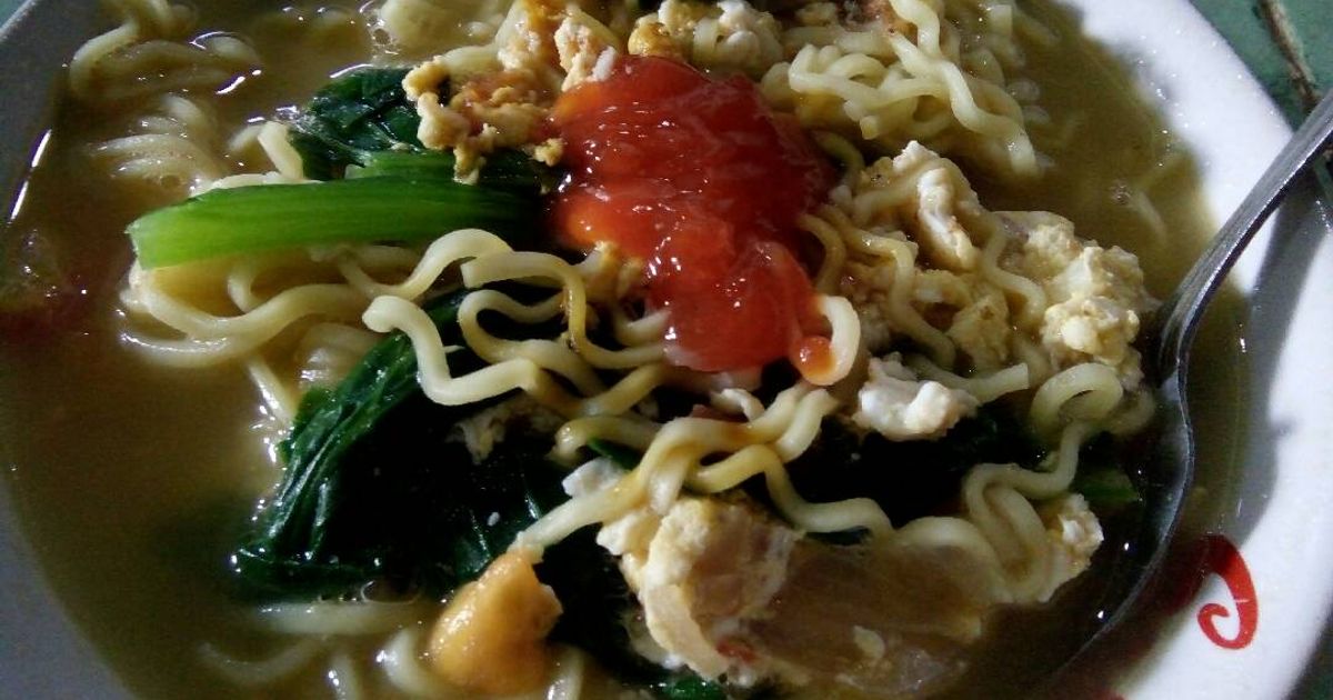 Resep Mie Rebus Alakadarnya oleh khayati - Cookpad