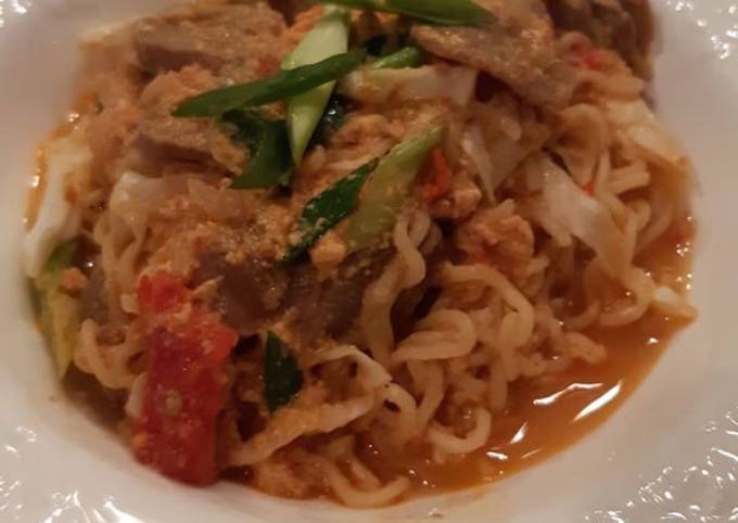 Resep Mie rebus oleh icky datau - Cookpad
