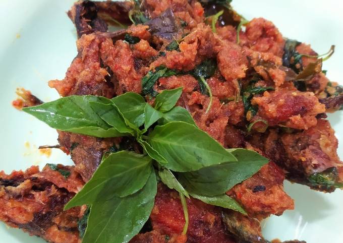 Resep Lele rica rica kemangi oleh Magisa - Cookpad