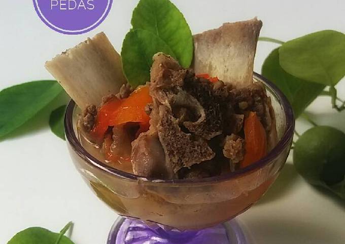 Resep Tangkar / Tulang sapi masak asem pedas oleh 🍃 Qie - Cookpad